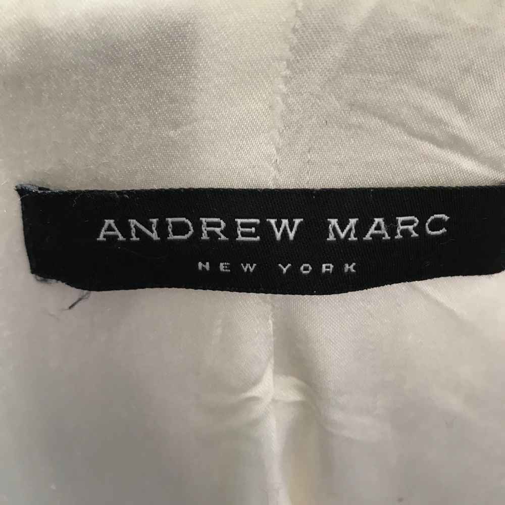 Andrew Marc White Satin Puffer Coat - Gem